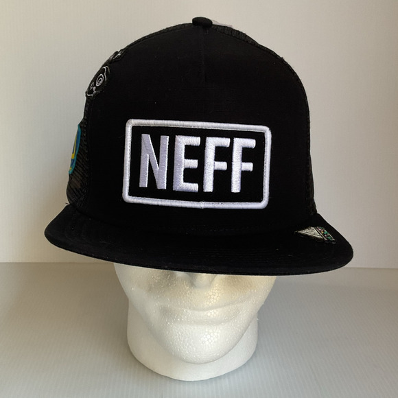 Neff | Accessories | Nwt Neff Atoms Patch Trucker Hat Black Os Retro ...